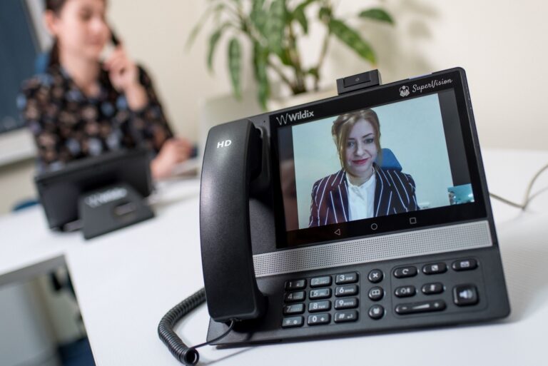 VoIP Phones, Handsets & Headsets - MB Digital